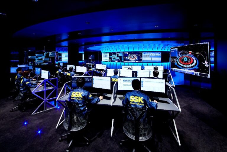 【KIIS】最新SOC施設＆セキュリティ教育研究機関訪問・見学ツアー（セキュリティ最新情報解説サロン特別編） – 関西DX推進プラットフォーム事業